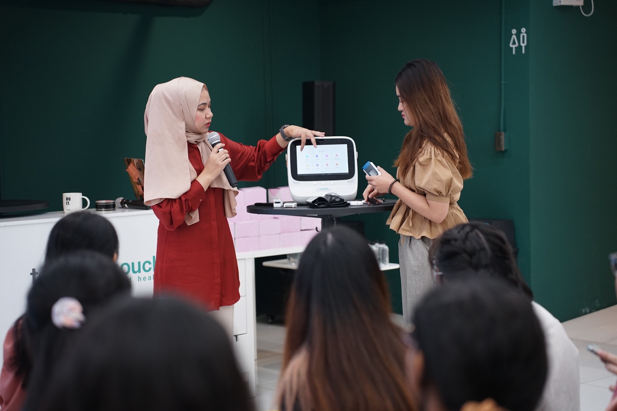 MUIC และ Nanyang University เข้าเยี่ยมชมนวัตกรรมที่ TOUCH - Touch